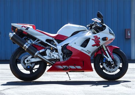 1998 Yamaha Yzf R1 With 11k Miles Is In Great Shape And Searching For A