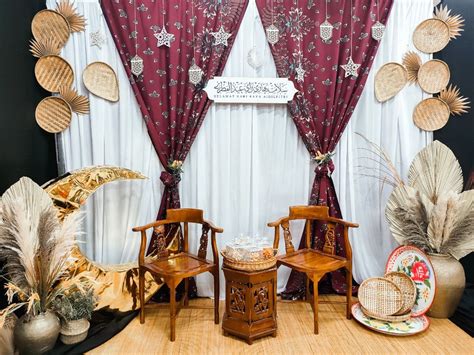 Classic Theme Raya Decoration