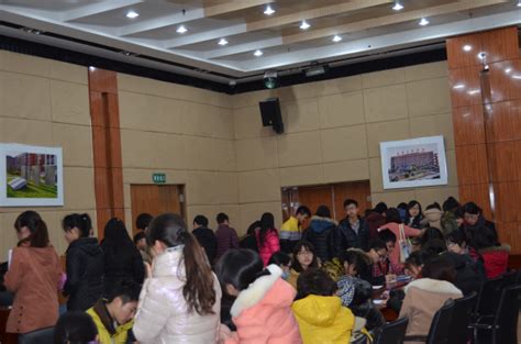 学校举办2013 2014学年勤工助学岗位招聘会北京印刷学院新闻网