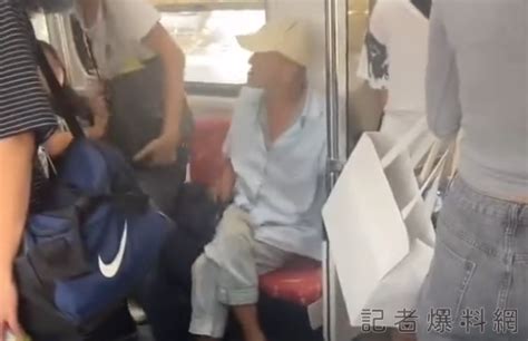 影／阿伯太誇張！1人霸佔台鐵2博愛座 女乘客要坐還硬擠開 火報
