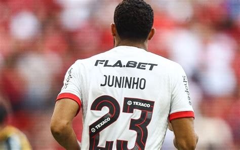 Juninho Estreia Pelo Flamengo E Exalta Equipe Só Jogador De Qualidade