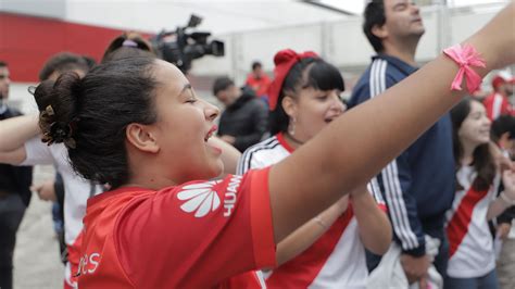27 Fotos Del Banderazo De Los Hinchas De River En El Estadio Monumental