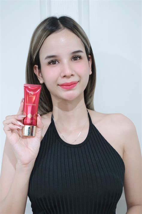 รีวิว รองพื้นน้องฉัตรรุ่นใหม่ ให้งานผิวจริงไหม Ladyissue เว็บรีวิว