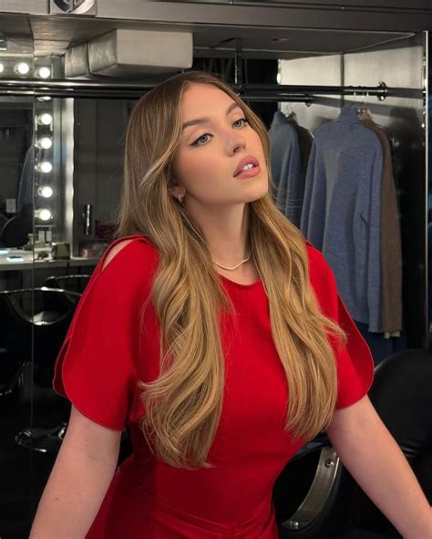 La actriz Sydney Sweeney venderá un jabón exfoliante con agua de su