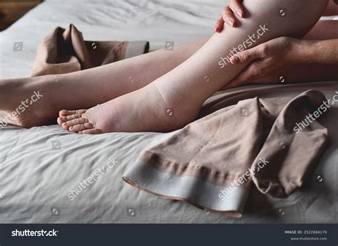 Thousand Female Feet Royalty Free Images Stock Photos Pictures Shutterstock