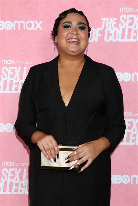 Los Angeles Nov 10 Ilia Isorelys Paulino At The The Sex Lives Of