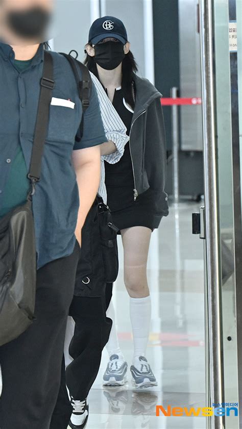 르세라핌 사쿠라 강렬한 눈빛 포토엔hd 손에 잡히는 뉴스 눈에 보이는 뉴스 뉴스엔