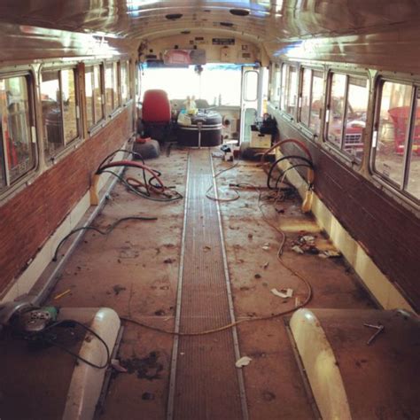 Couple Turn Old School Bus Into Rv That Truly Feels Like Home Neatorama
