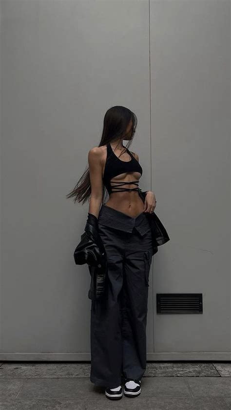 Tops que sólo las que no le temen a Dios pueden usar Es la Moda
