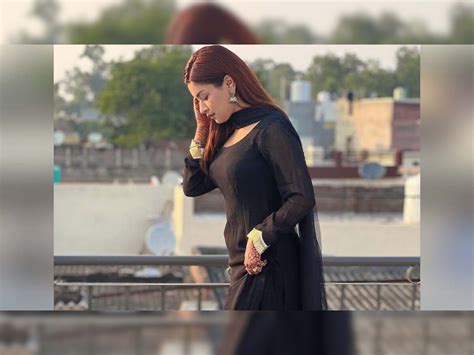 Avneet Kaur Desi Looks Photos Went Viral Social Media Most Loved Celeb