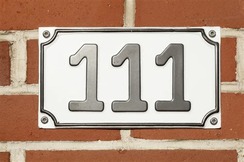 111 Bedeutung: Das Mysterium um die Engelszahl