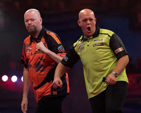 Raymond Van Barneveld Maakt Grote Indruk En Treft Michael Van Gerwen In