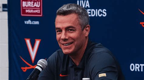 Uva Basketball Coach Tony Bennett To Retire Yahoo Sports