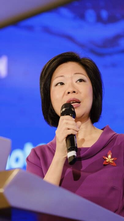 [video] she loves tech on linkedin shelovestech daringtobe