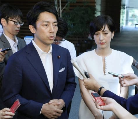 滝川クリステル小泉進次郎が結婚＆妊娠！記者会見はいつ？