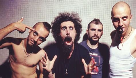 “toxicity” Desaparece Do Spotify E Preocupa Fãs Do System Of A Down A