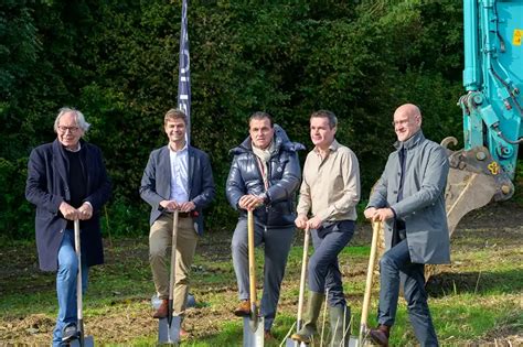 Bouw Gloednieuwe Woonbuurt Eilandpark In In Sint Lievens Houtem Van