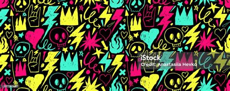 펑크 그런지 요소가 있는 밝은 색상의 이음매 없는 패턴 크레용으로 그린 번개 왕관 화살 스컬 손으로 그린 낙서 그런 지 기발한 아이콘과 함께 완벽 한 배너 디자인 검은색에