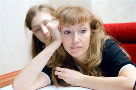 Madre E Hija Imagen De Archivo Imagen De Adolescente
