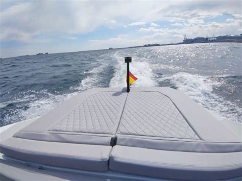 Essai En Mer Du De Antonio E23 Foil Et Carène Catamaran Forment Un