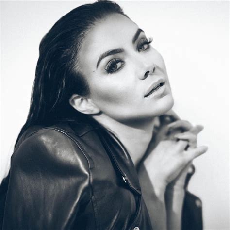 Interview With Singer And Songwriter Amanda