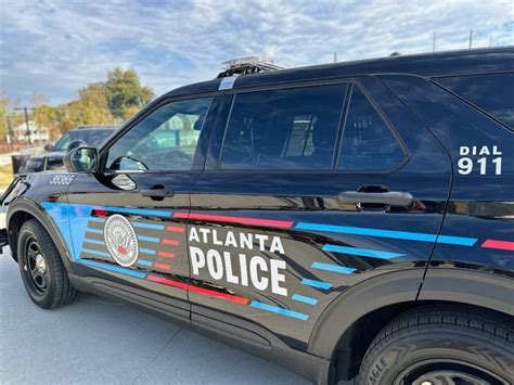 Police Searching For Suspect Who Shot A Man In A Northwest Atlanta Park