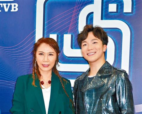 何晉樂偕彭家麗合唱壓力大