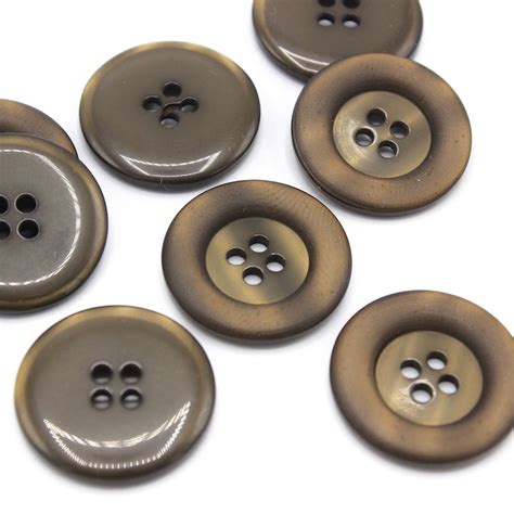 Pearly Fantasy Button Brown
