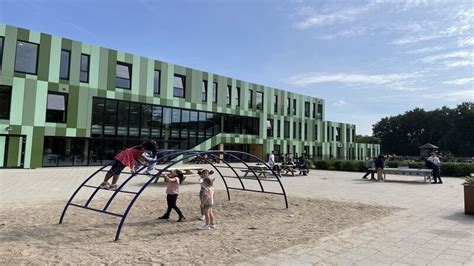 Esprit Scholen On Linkedin Vacancy Education Aics Primary School