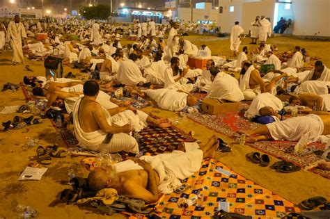 Peregrinos Inician Los últimos Ritos Del Haj Mientras Los Musulmanes