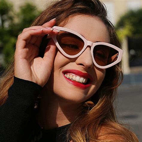 Pink Cat Eye Sunglasses Women 90s Famous Brand Small Triangular Shaped