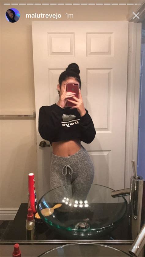 Pin By Luke Taylor On Malu Trevejo In 2023 Poppin Buttons Mirror Selfie