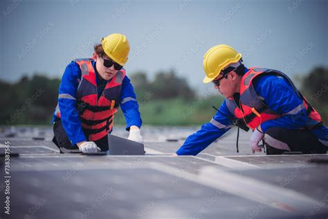 software engineers upgrade energy app using real time monitoring on