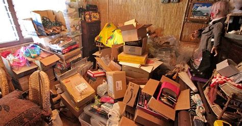 How To Make Letting Go Of Clutter A Babe Easier Eco Novice