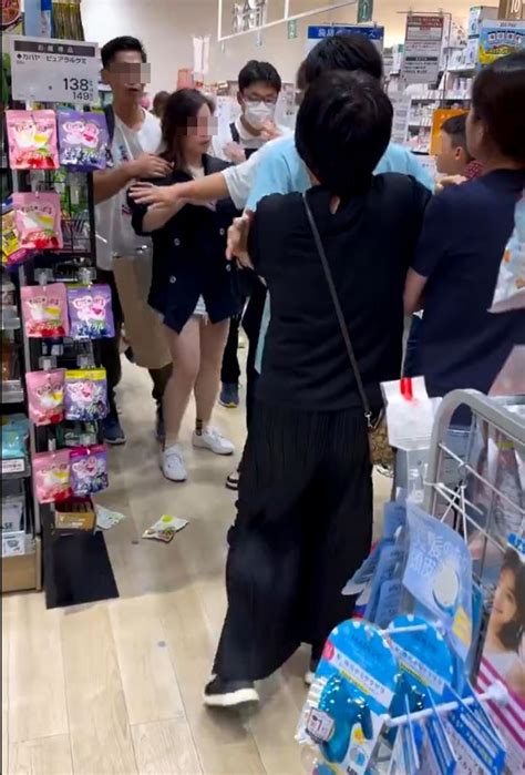 操粵滬語遊客日本藥店爆衝突 疑似港男揮拳「我唔想打女人」︱有片 星島日報