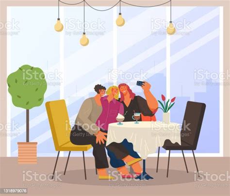 젊은 여자 여자 여자 친구 소셜 미디어에 대 한 동영상을 만드는 카페에서 스마트폰에 셀카 사진을 촬영 셀카에 대한 스톡 벡터
