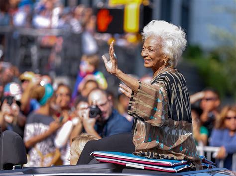 Star Trek Actor Nichelle Nicholss Ashes Will Be Sent To Deep Space The Independent