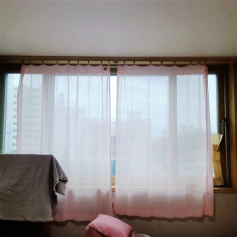 안방침실 인테리어소품 꾸미기 차르르 쉬폰 가리개 커튼 달기 커텐 핀압축봉 창문사생활보호 네이버 블로그