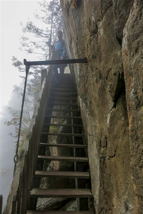 Sex Des Granges A Scenic Alpine Hike In The Valais Hiking The World