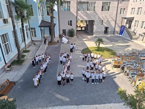 ბათუმის N2 საჯარო სკოლის დაარსების 123 ე წლისთავი გრანდიოზულად აღინიშნა ეტალონი