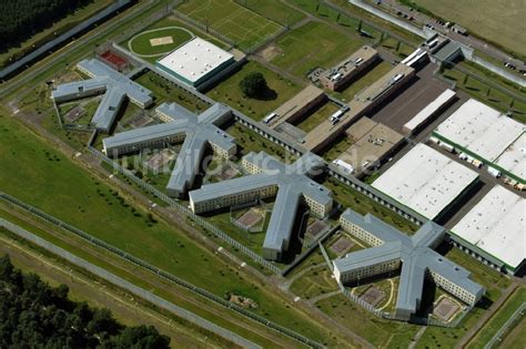 Luftbild Burg Gelände der Justizvollzugsanstalt JVA in Burg im Bundesland Sachsen Anhalt