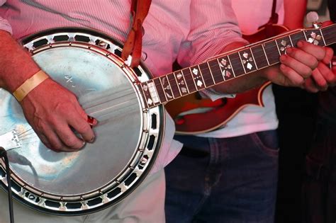 How To Find The Best Bluegrass Guitars Guitar Space