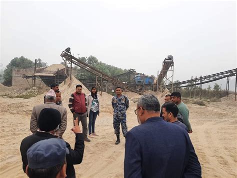कमलाकञ्चनपुर सडकको ठेक्का पाएको चिनियाँ रेल्वेद्वारा अवैध उत्खनन जिसस