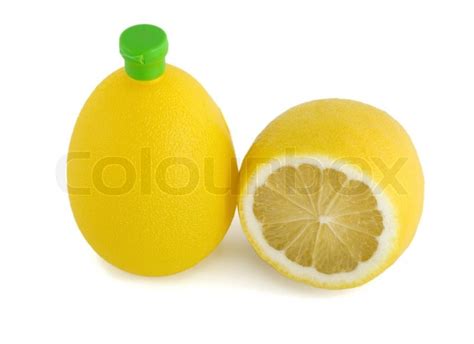Zitronensaft Plastikflasche Isoliert Auf Stock Bild Colourbox