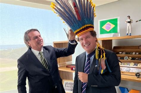 Com Escândalo Sexual No Governo Bolsonaro Ataca O Comunismo Veja