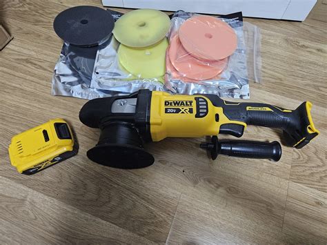 디월트 무선 폴리셔 광택기 Dc 당근 중고거래