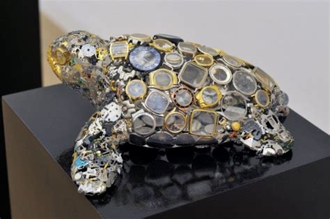 Shuengit Swann Jie Micrototal Art Monumental Sculpture Virtual