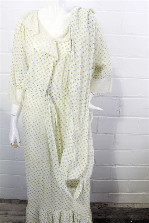 Antique Victorian Yellow Floral Calico Wrapper Dress Cottagecore Prai