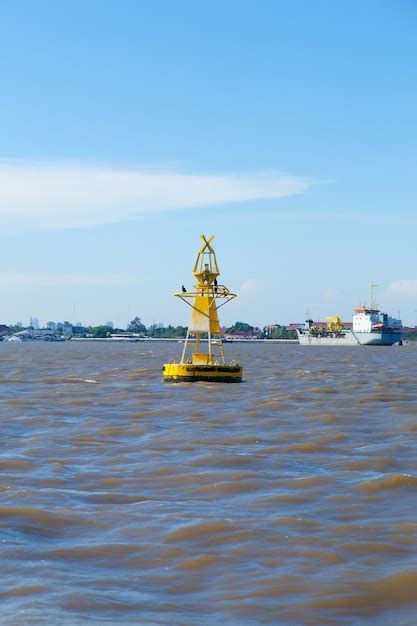 Premium Photo Measure The Water Level