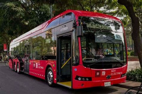 Quiénes pueden usar el carril del Metrobús Lista oficial de vehículos